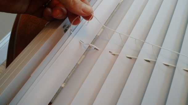 Easy DIY Roman Shades - The Mom of the Year