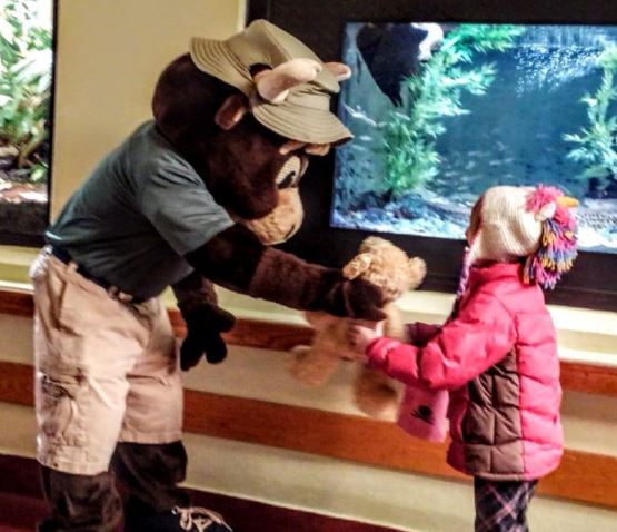 ZooAmerica Family-Friendly Events - The Mom of the Year
