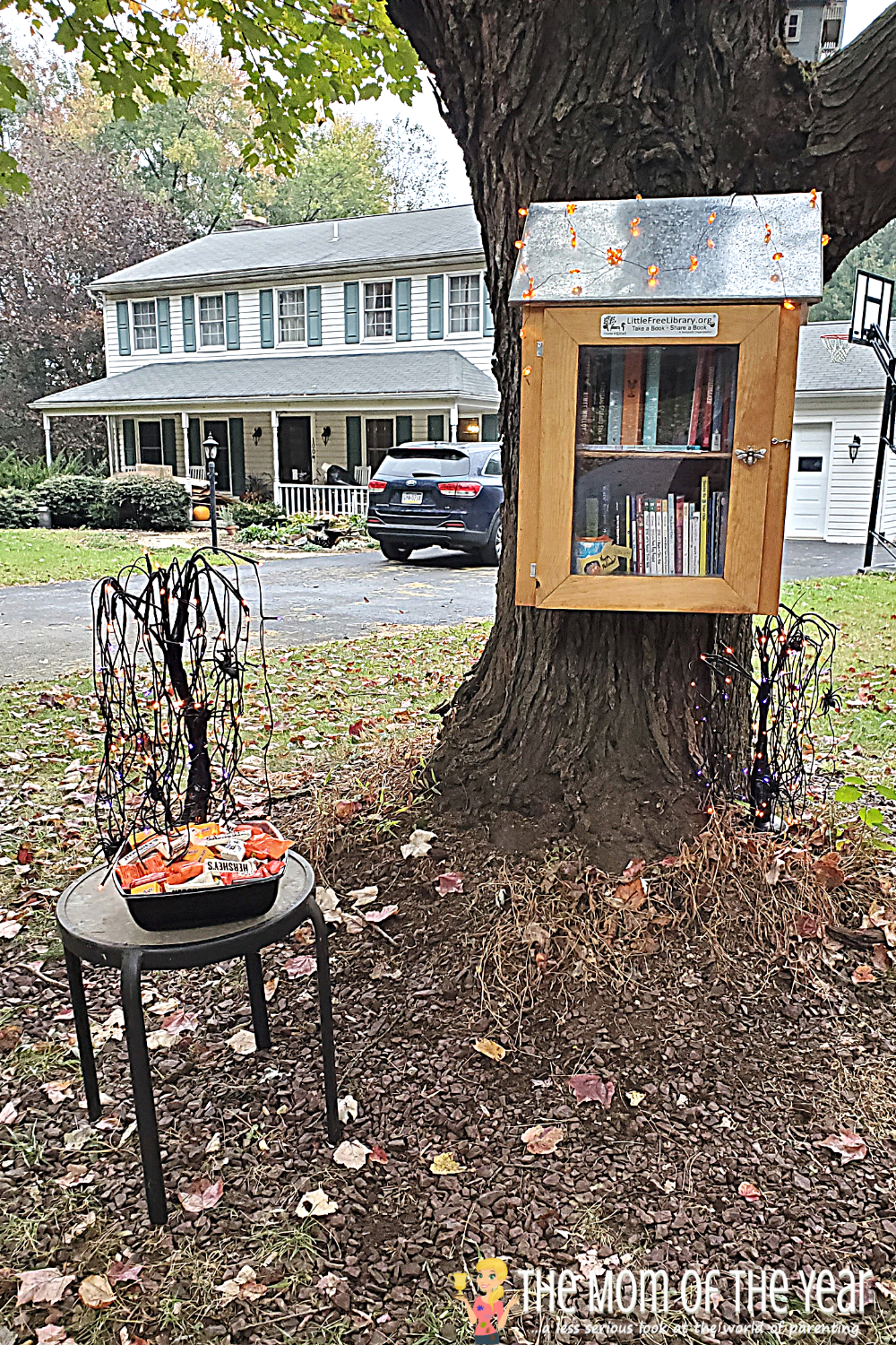 Book or Treat with your Little Free Library - The Mom of the Year