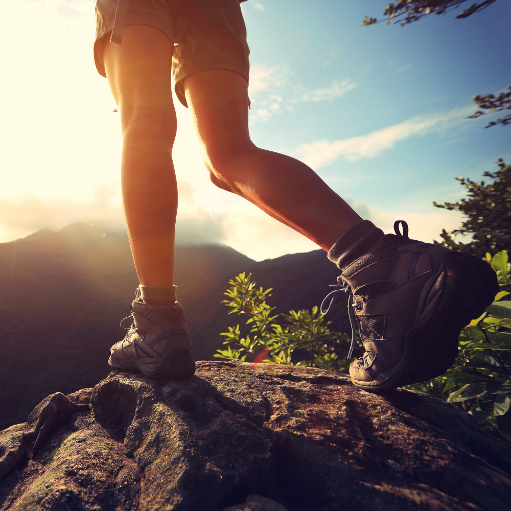 8 Summer Hobbies to Spend More Time Outside - The Mom of the Year