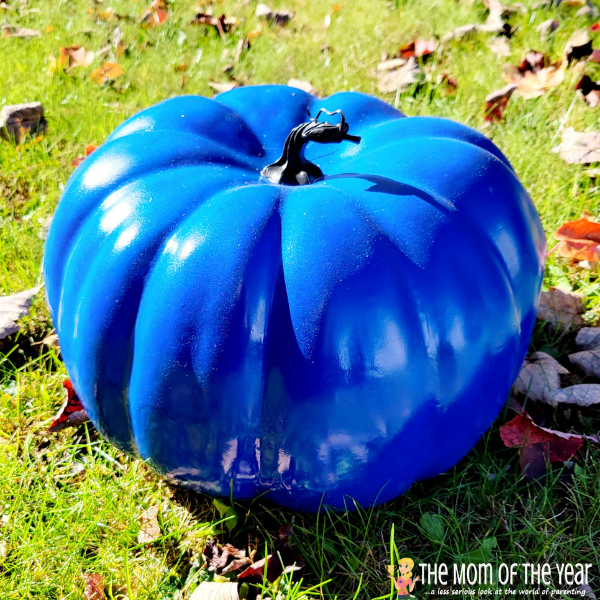 Blue Pumpkins for Autism Awareness - The Mom of the Year